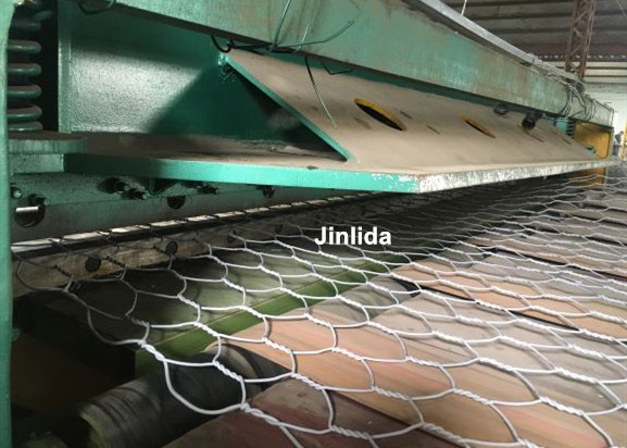 Hydraulic Stainless Steel Wire Mesh Cutting Machine / Gabion Production ...