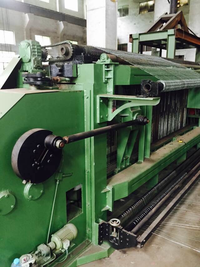 Automatic Hexagonal Wire Netting Machine Gabion Mesh Machine 2200mm Width